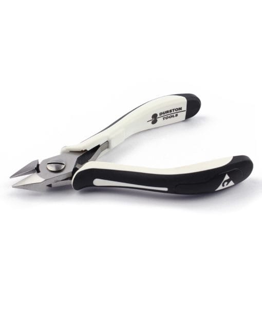 Flush clippers store