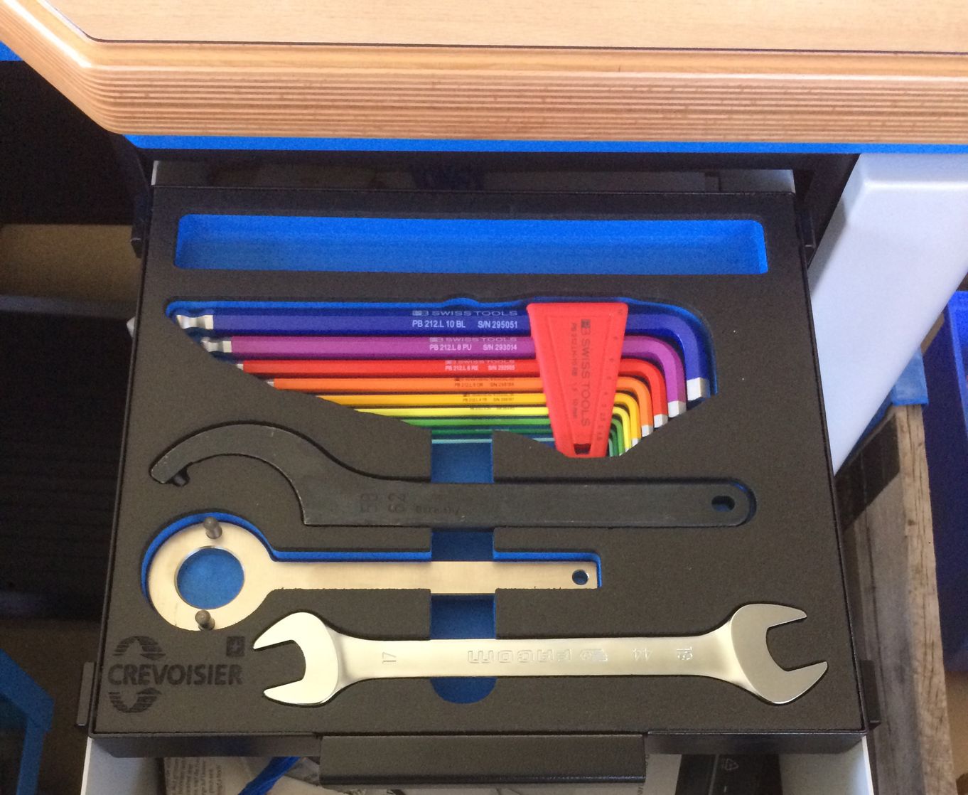 POLISHING BENCH CREVOISIER C551-SLINE C551 1 x 230V / 50-60Hz - HPC551 ...